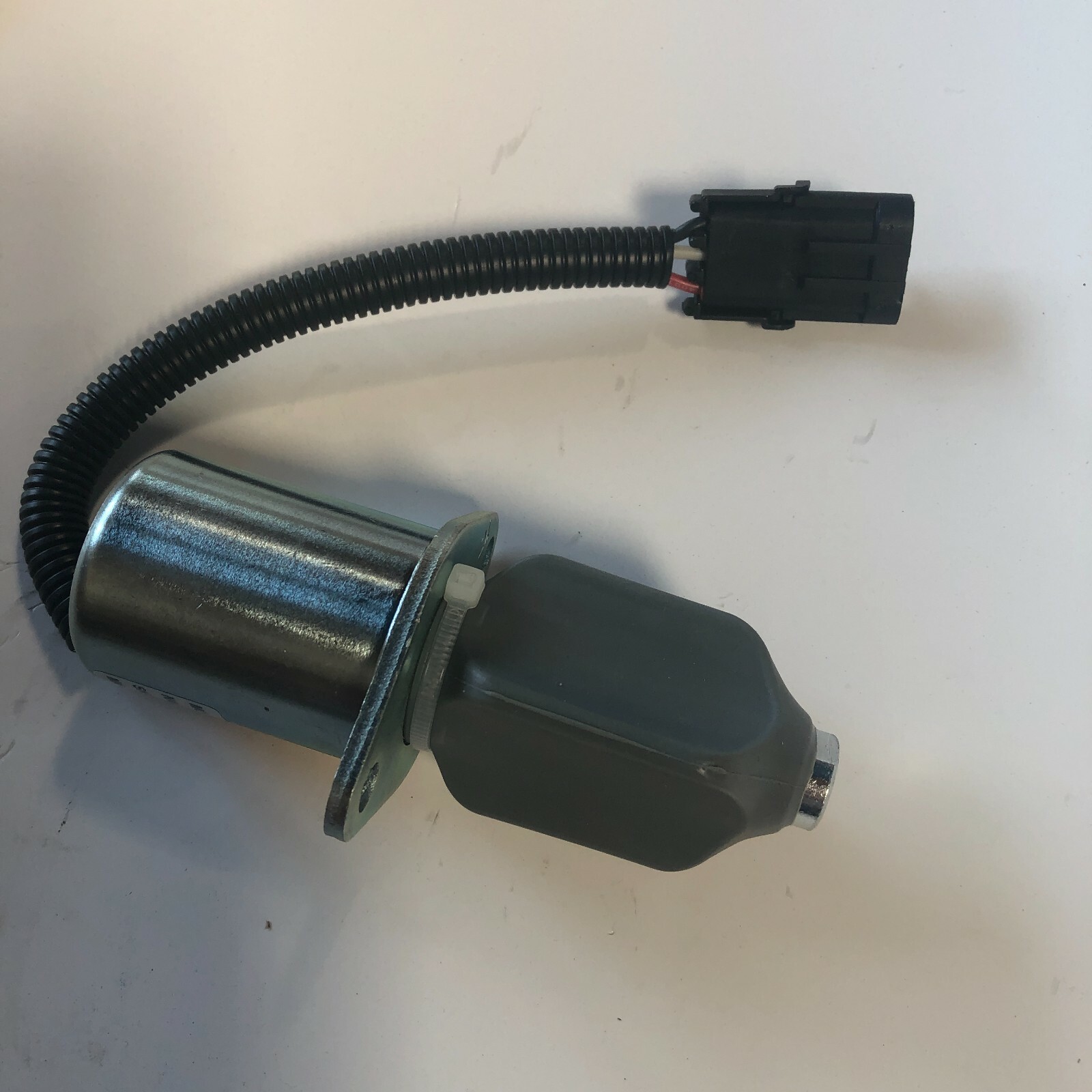 9073747 3991196 Shut Off Stop Solenoid 24V for Cummins Liebherr ...