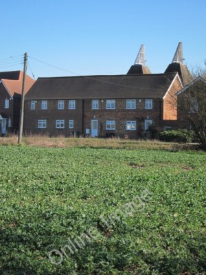 Photo 6x4 Oast House Paddock Wood/TQ6744 c2011 | eBay