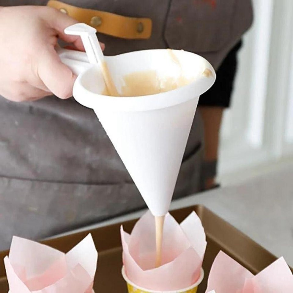 1Pcs Kitchen Convenient Chocolate Candy Icing Funnel Mold White | eBay