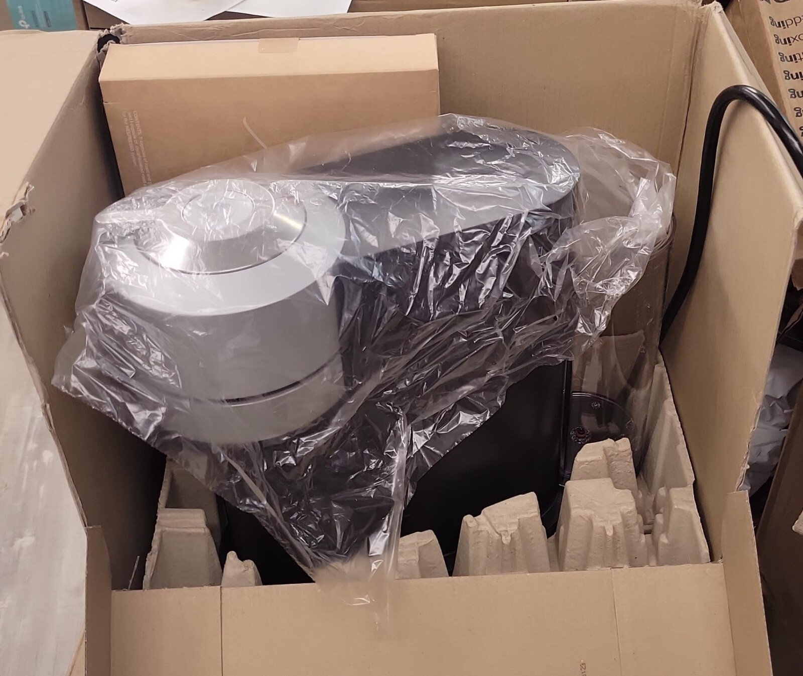 Light Gray NESPRESSO BNV520GRY Vertuo Next Espresso Coffee Maker ...