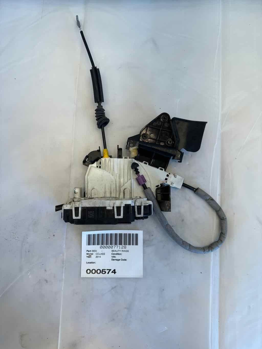 2012 - 2015 MERCEDES C-250 Sedan Front Passenger Door Latch Lock ...