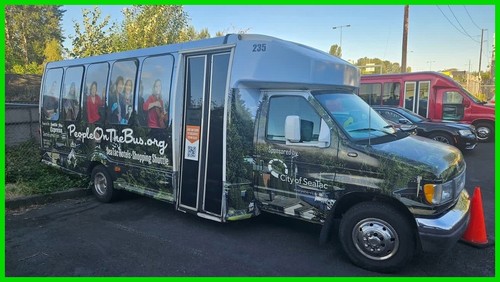 2005 Ford E-450 28’ Super Duty 24 Passenger Bus Cutaway/Chassis 2D 6.8L V10 Gas | eBay