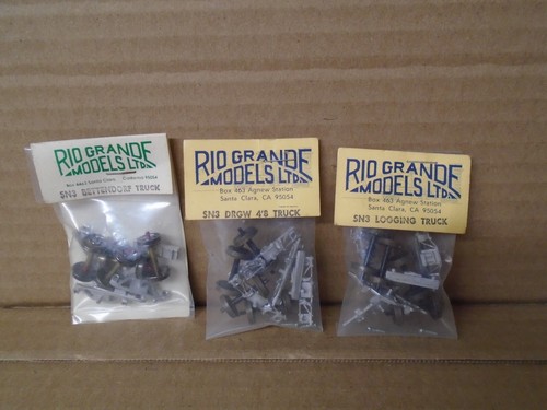 LOT OF (3) ASSORTED SN3 SCALE RIO GRANDE MODELS LTD. FREIGHT TRUCK KITS ...