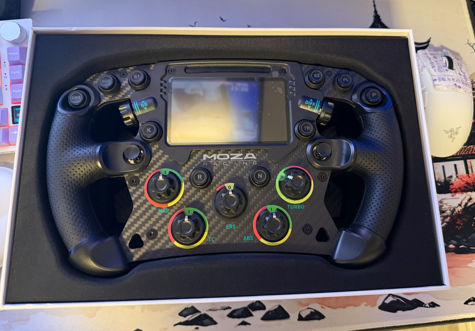 MOZA Racing FSR Formula Wheel (Mint Condition, film still on screen ...