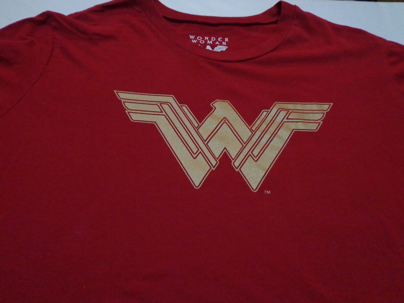 Wonder Woman Gold Foil Classic Symbol Women's T-Shirt… - Gem