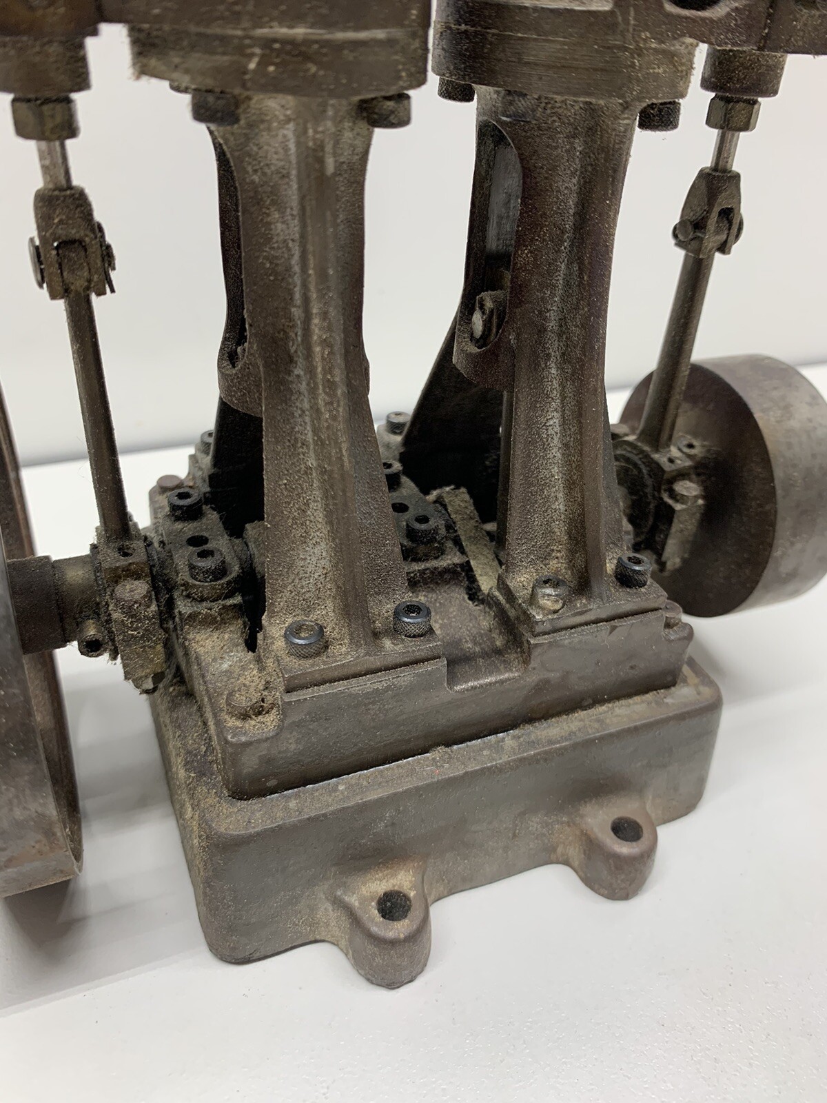 Stuart D10 Vertical Model Steam Engine Hit Miss Toy Magneto Oiler ...