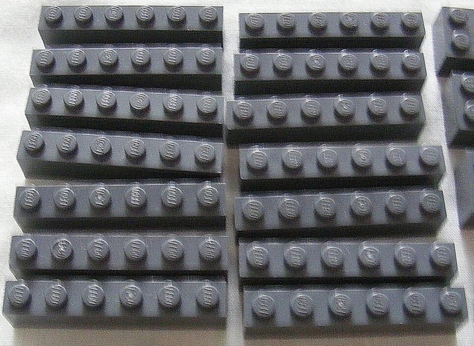LEGO Dark Grey BRICKS & TILES x126 + modified Inverted Sloped Columns ...
