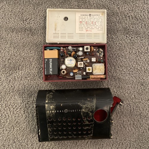 Vintage General Electric model P1760 AM Transistor Radio Playing ...