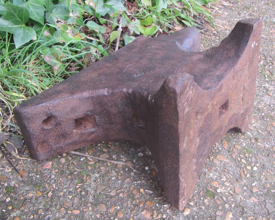 Old Antique Cast Iron Blacksmith's Anvil - 46.8 kg | eBay UK
