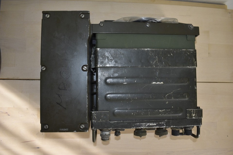 *WORKING* PRC-25T MILITARY RADIO WITH AMPLIFIER POWER SUPPLY UNIT AM ...