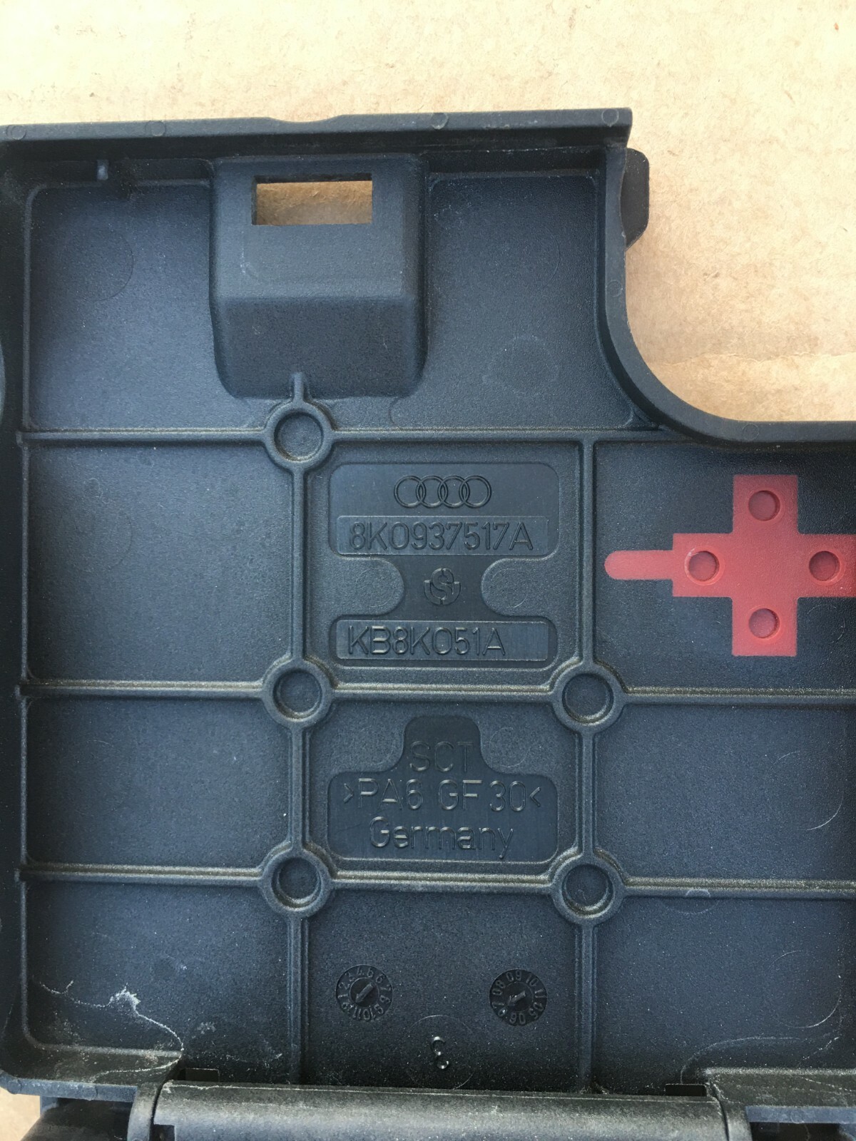 8K0937517A DISTRIBUTORE MORSETTO TERMINALE POSITIVO BATTERIA AUDI A4 8K ...