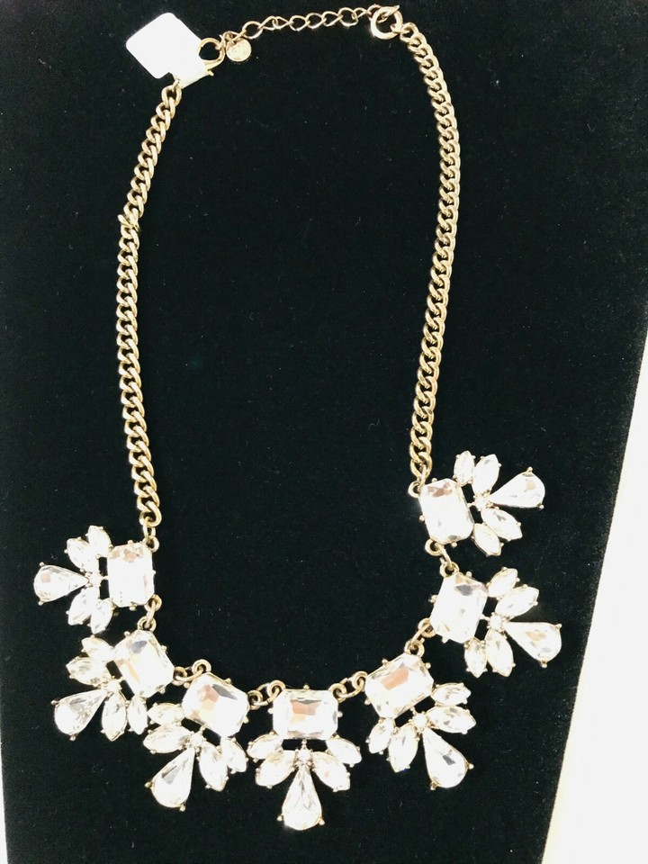 ANN TAYLOR AMAZING CRYSTAL FLOWER BIB NECKLACE SUSPENDED ON A GOLD TONE ...