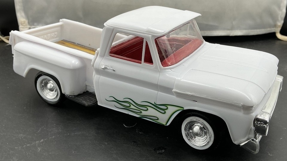 VINTAGE MODEL - AMT/MPC/REVELL CUSTOM CHEVROLET STEPSIDE PICKUP TRUCK ...