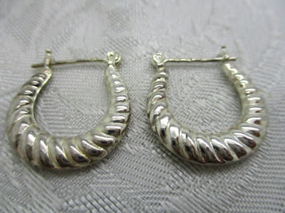 ESTATE JEWELRY MARKED IBB 925 STERLING SILVER RIBBED HOOP PIERCED ...