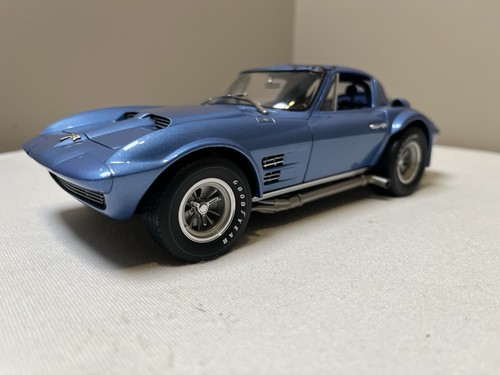 Exoto 1/18 1963 Corvette Grand Sport Blue RLG18020 - SIGNED By John ...