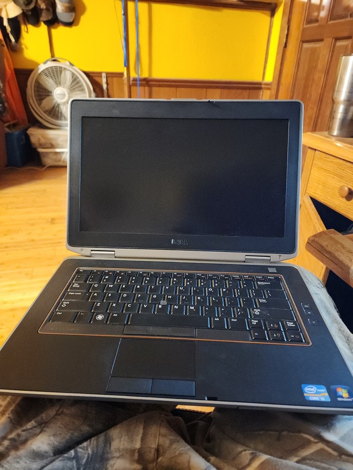 Dell Latitude P15G Core I5 Laptop for parts or repair W/ power adapter ...