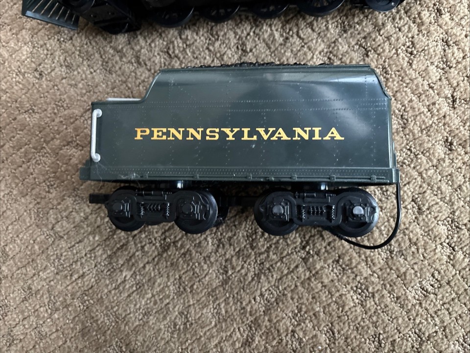 Set of 3 Train car Pieces By Lionel Coal Tender, 561 Engine, PRR G ...