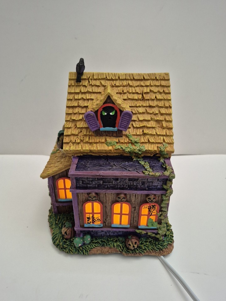 Hawthorne Disney Halloween Village Figure Pooh's Hundred Acre Wood ...