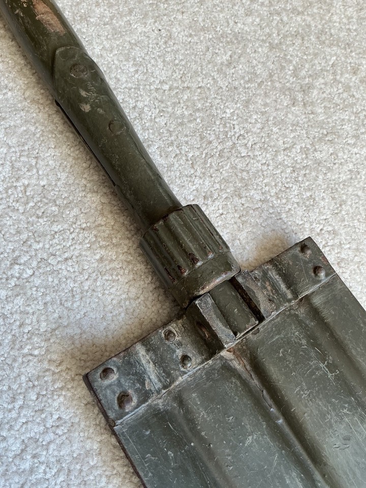 WWII GERMAN MILITARY 1940s TRENCH FOLDING SHOVEL ENTRENCHING TOOL w ...