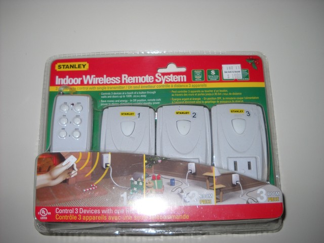 Stanley Wireless Indoor Remote System 3-Pack Outlets & Transmitter ...