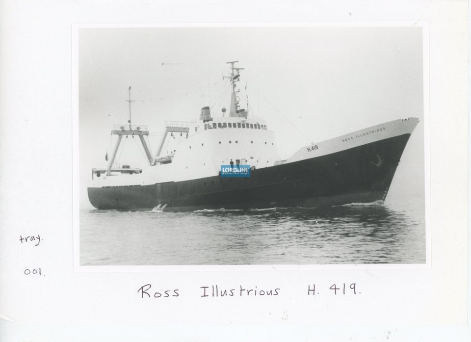 Ships Archives: Hull Fishing Trawler H.419 Ross Illustrious (419) | eBay UK