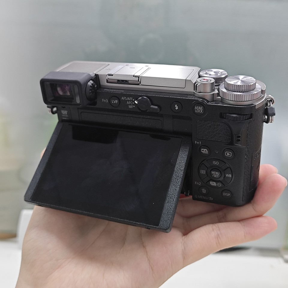 Panasonic Lumix GX9 Mirrorless Camera (Body Only, Silver) 20.3MP | eBay UK