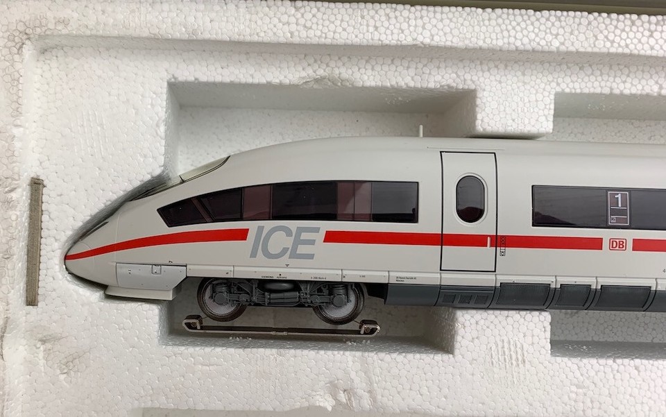 Märklin Digital HO 37783 DB ICE-3 Powered Railcar Train Class 403 Set ...