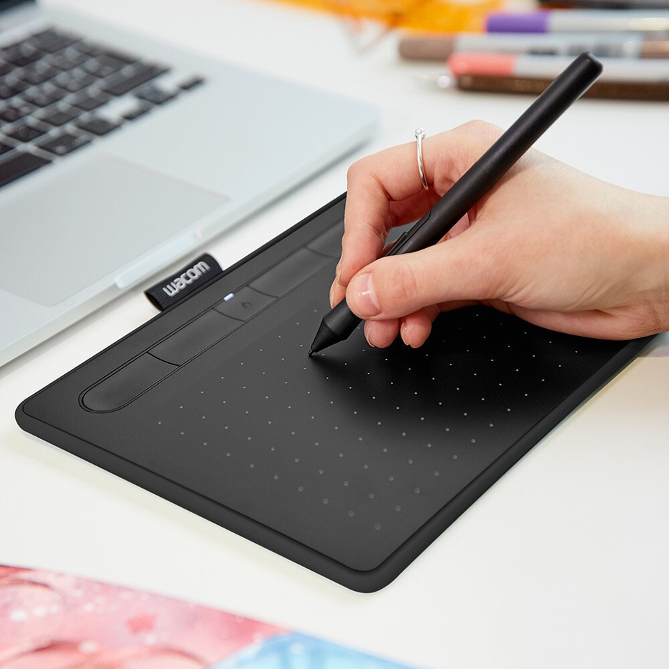 Wacom Intuos Small Wireless Graphics Tablet - Black, Certified ...