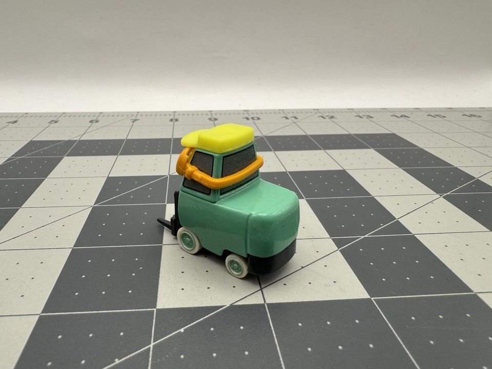 Disney Pixar Cars ON THE ROAD Sarah Coggs 1:55 Diecast New | eBay