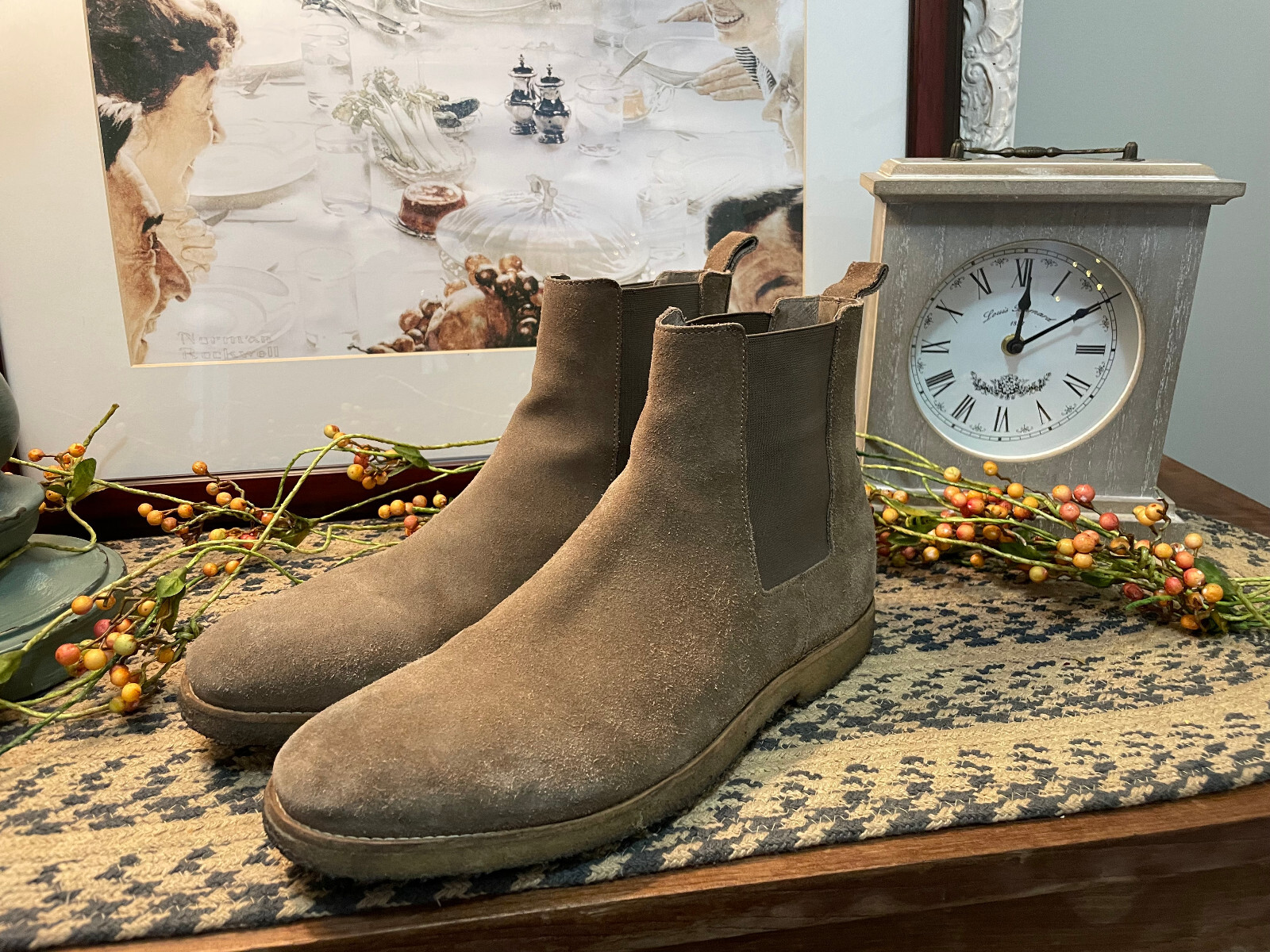 All Saints Suede Chelsea Boot Crepe Sole Men’s Size 4… - Gem