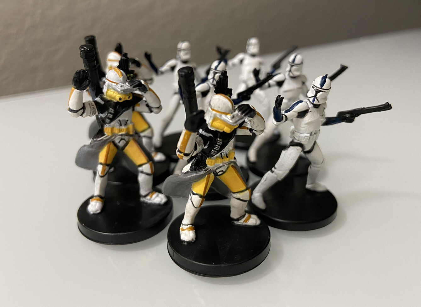 Clone Commander Lot x 8 - WOTC Star Wars Miniatures all with cards! | eBay