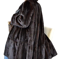 furs-and-more-germany | eBay.de Shops