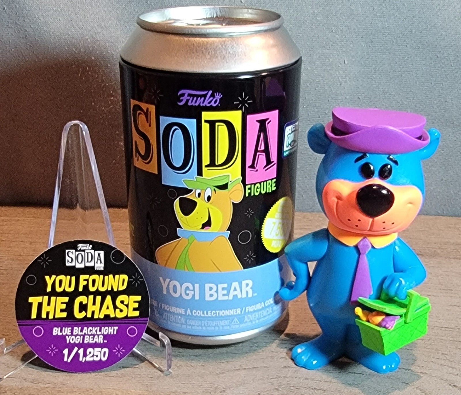 Funko Pop! Yogi Bear Soda. Funkon Shared sticker (CHASE). Blacklight ...