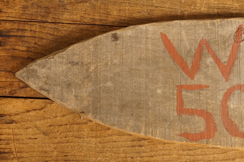 Vintage Primitive Trade Sign 50 Century Dozen Worms Fishing Original ...