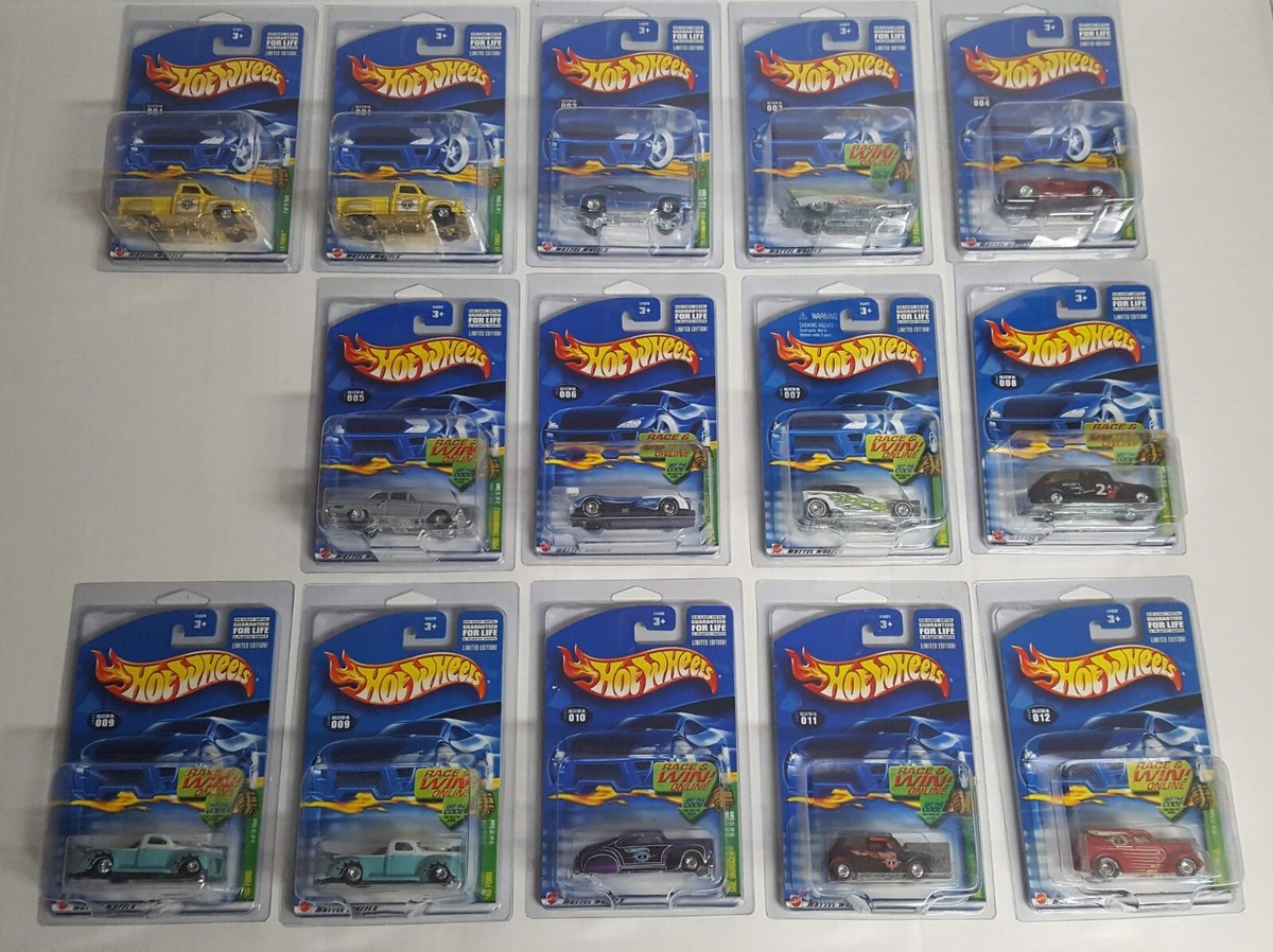 Hot Wheels 2002 Thw Complete 12 Treasure Hunt Set + 2 extra Hot Wheels 2002 Thw Complete 12 Treasure Hunt Set + 2 extra