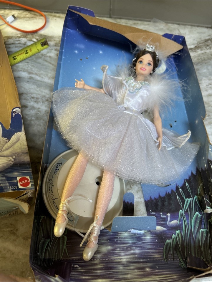 1997 Barbie as the Swan Queen in Swan Lake Collector Ed Doll Classic ...