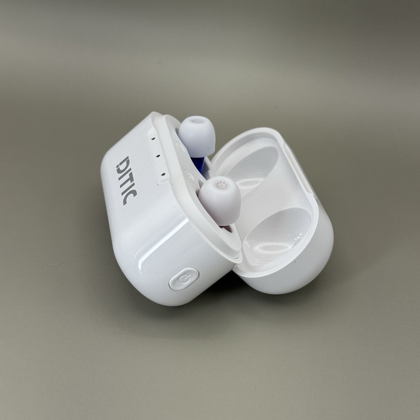 Hearing Aid Model JH-A490 Dual In-The-Ear Rechargeable Pair Red & Blue ...