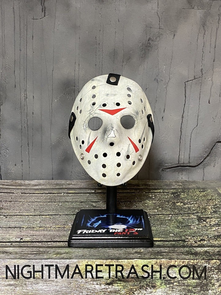Supreme Jason Mask With Display Stand Friday The 13th Part 3 Voorhees ...