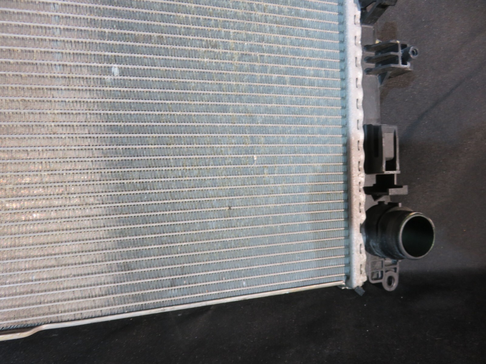 Mercedes Benz C300 Engine Cooling Radiator 17 20 A0995002103 W205 M274 ...