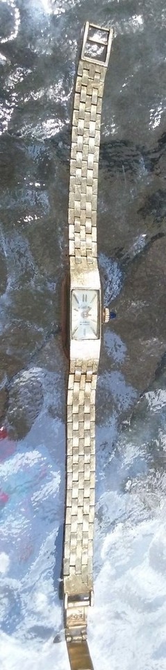 Vintage Modern Ladies Solid 14K Gold Austin Wrist Watch 17 Jewels ...