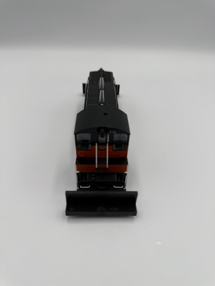 HO Walthers Proto 2000 SW9/1200 Milwaukee Road #642. DCC Ready. 920 ...