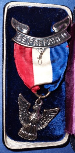 EAGLE SCOUT AWARD Boy Scouts of America in Presentation Box FREE SHIPPING🇺🇸 | eBay