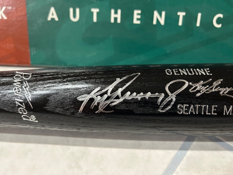 Ken Griffey Jr. Signed Black Rawlings game model bat U.D. | eBay