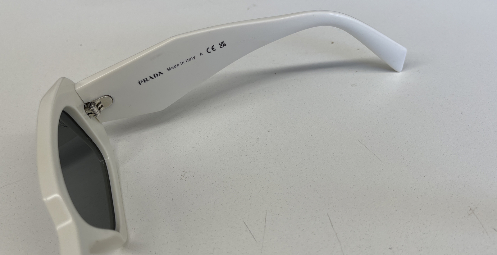 Prada Sunglasses SPR 17W-F 51[]20 1425S0 145 3N White Frame Grey Lenses ...