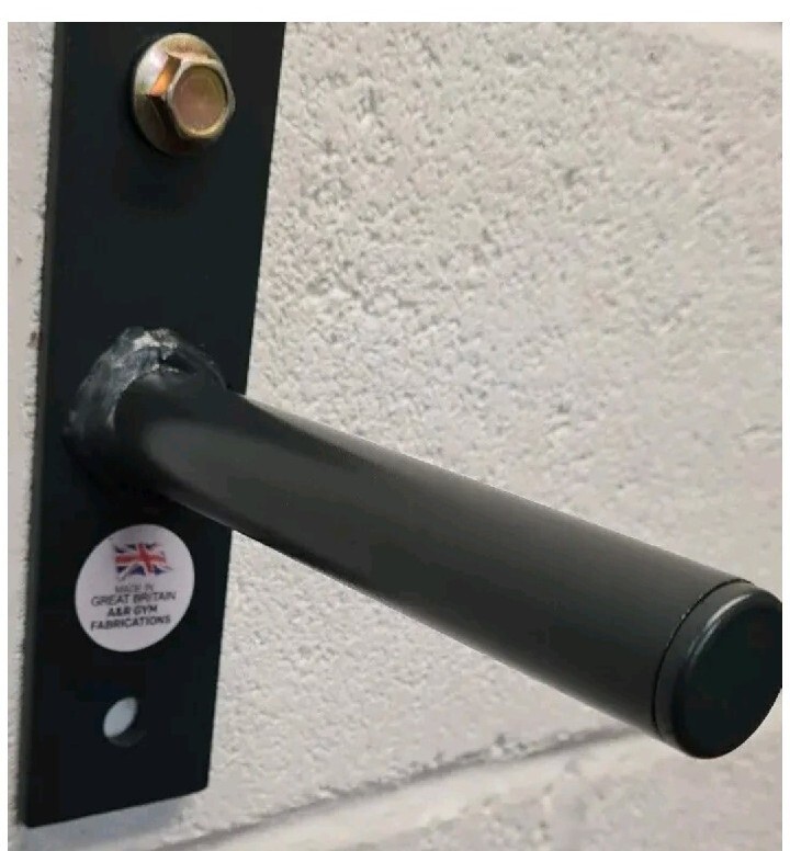 Punching bag bracket..Boxing bag .. bracket. Complete set . chain and ...