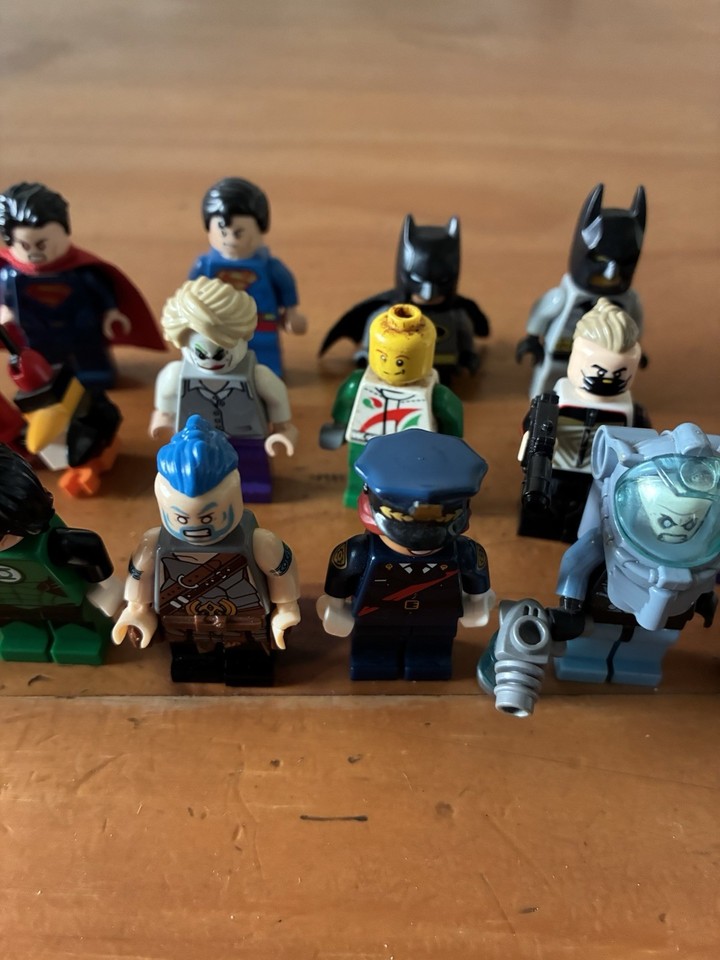 Lego Mini Figure DC Lot & Few Random Legos Figures | eBay