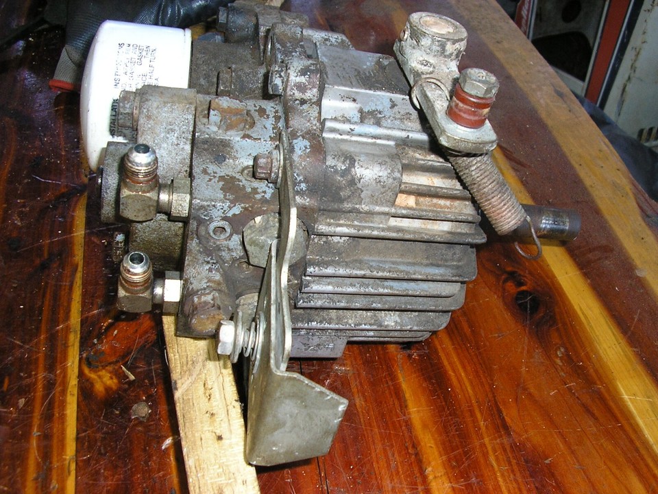 Simplicity Allis Chalmers Hydro Pump & Motor 7119H Tractor | eBay