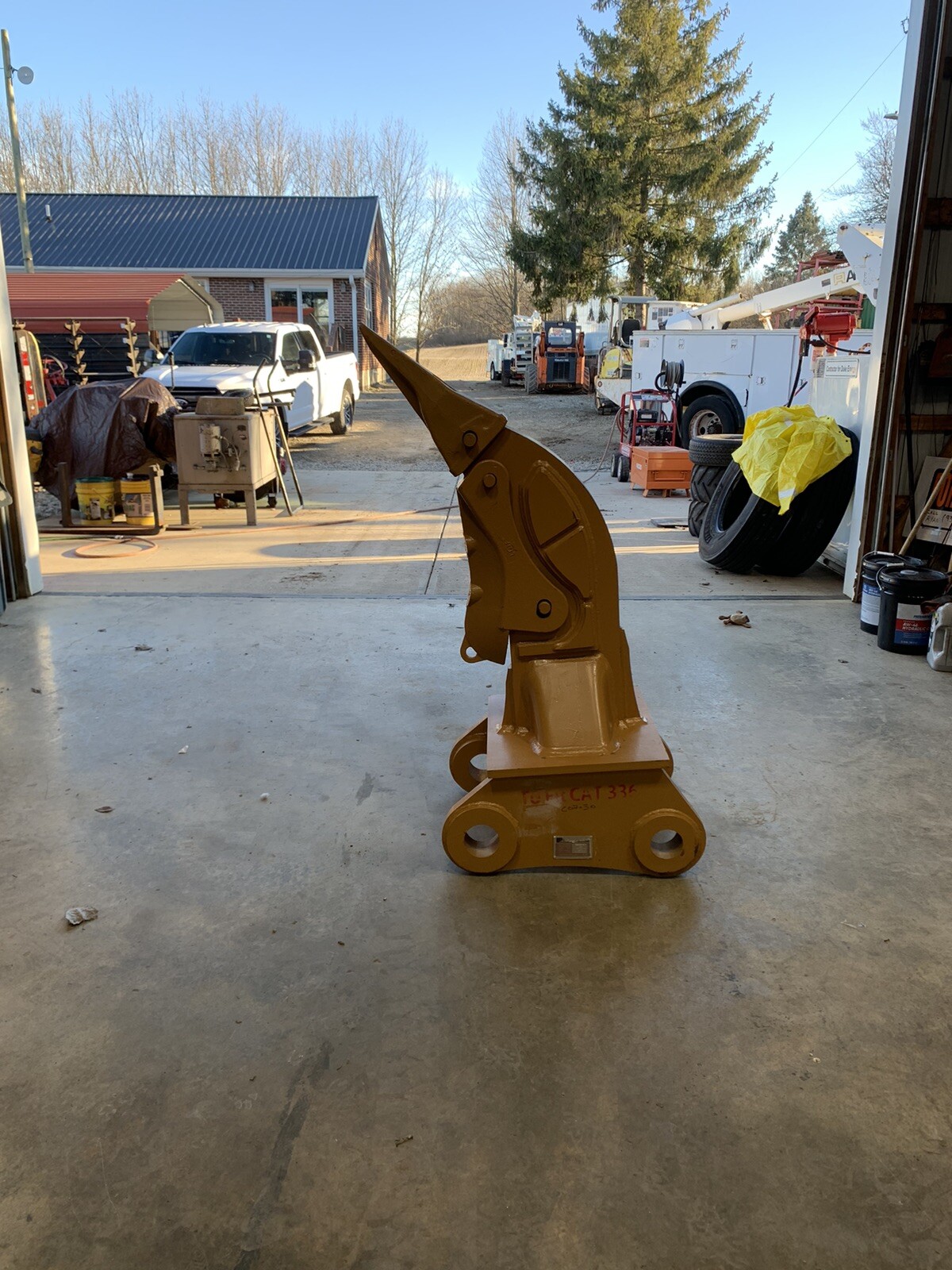 NEW Cat 336 Excavator 42” Ripper Attachment Caterpillar Shipping ...