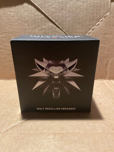 THE WITCHER WOLF MEDALLION ORNAMENT DARK HORSE DIRECT NETFLIX NEW | eBay
