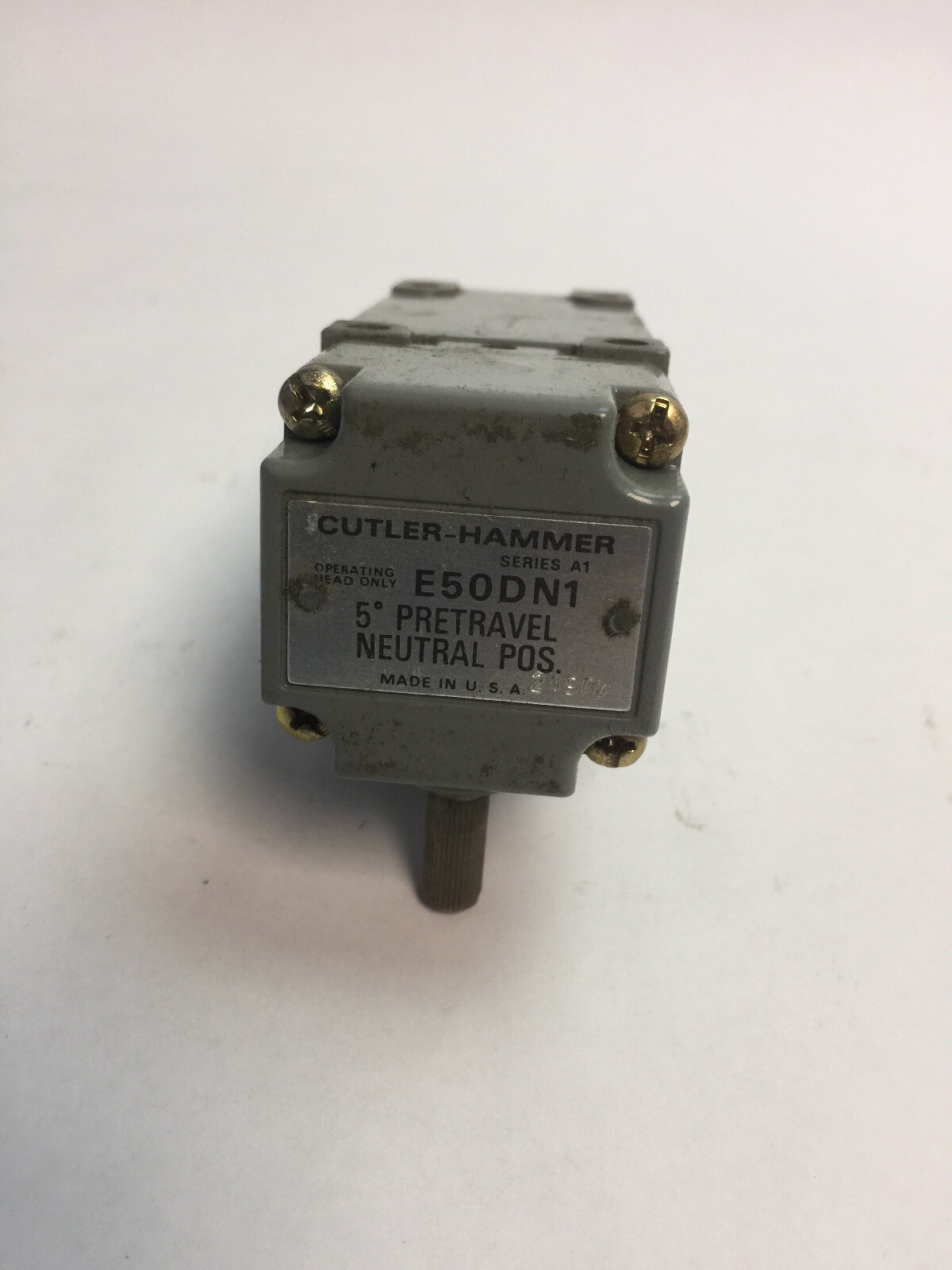 CUTLER HAMMER E50SA LIMIT SWITCH SER A2 E50DR1 OPERATING HEAD E50RAP5 ...